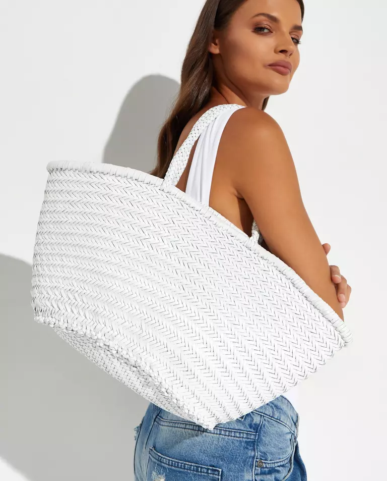 Damska biała pleciona torebka Market Diagonal Dragon | Moliera2.com